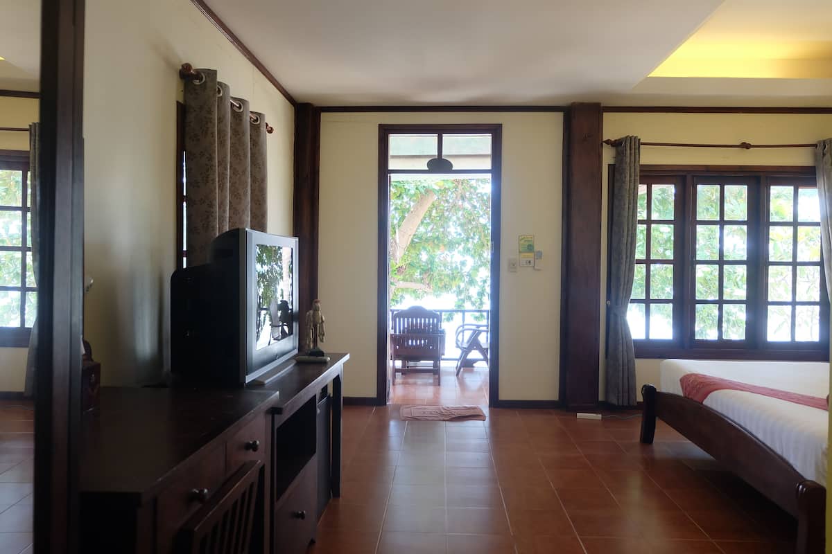 Superior Seaview Bungalow | Cofre no quarto, secretária, berços/camas para crianças grátis