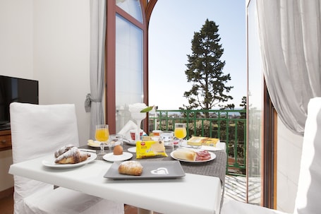 Pormenores do exterior. Hotel Herculaneum