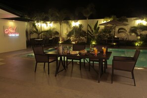 Piscina externa