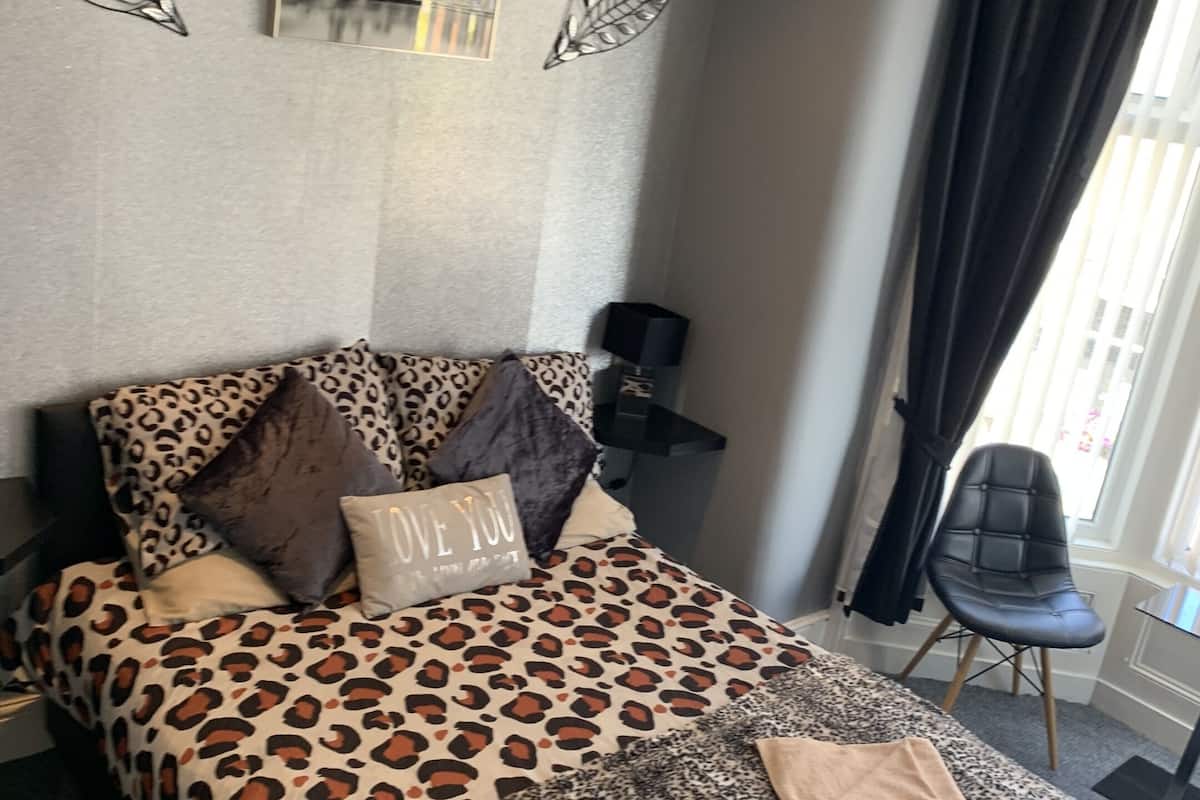 Quarto casal superior, suíte, vista para o mar (room 4) | Wi-Fi