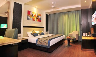 Quarto casal luxo, 1 cama de casal | Cofres nos quartos, individualmente decorados