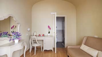 Suite | 1 quarto, minibar, cofre no quarto, com decoração personalizada