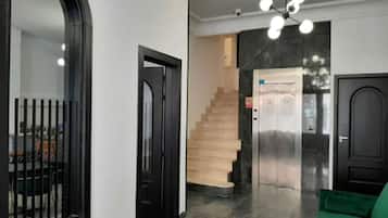 Entrada (vista interior)
