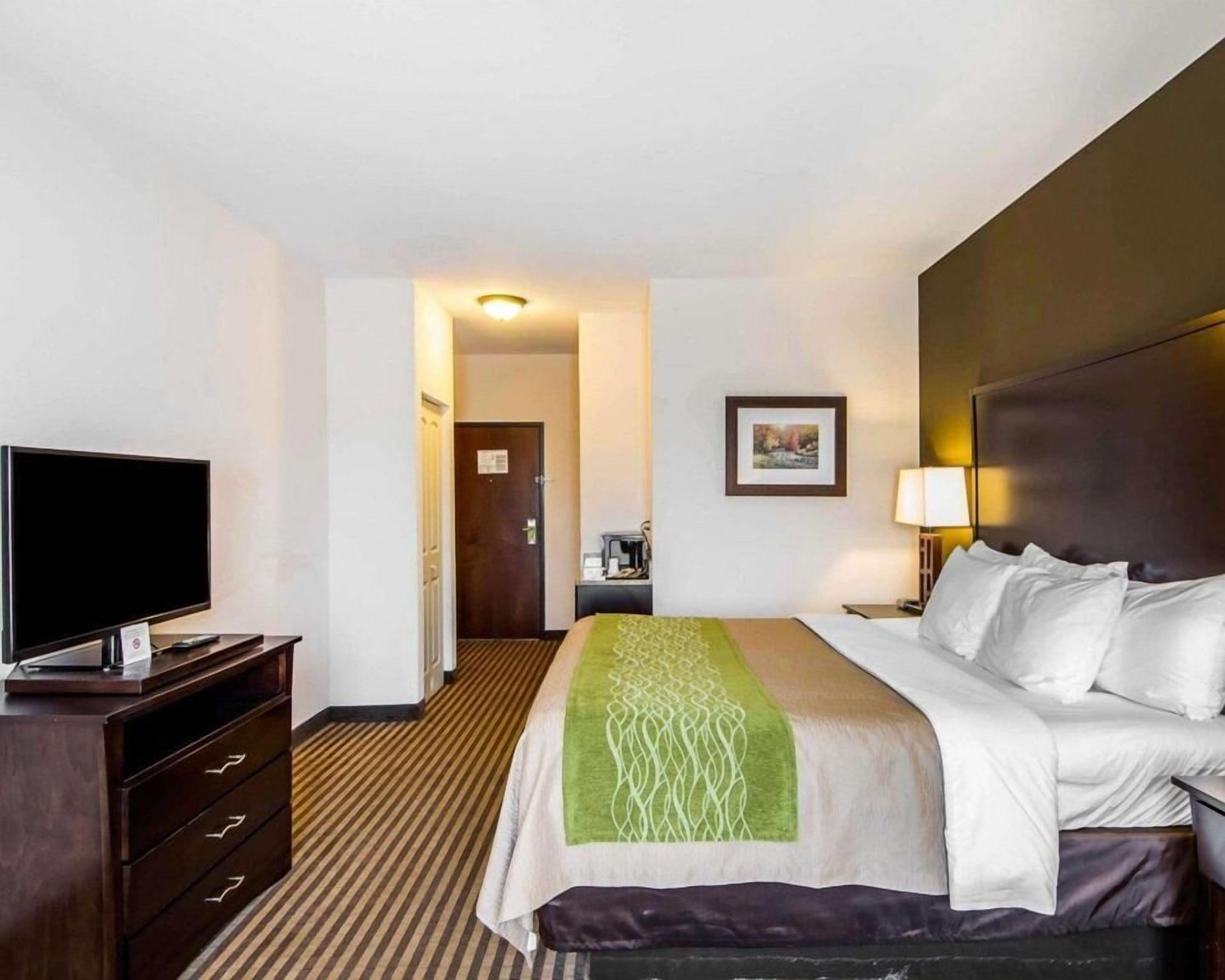 Minibar, ferro/tábua de engomar, berços/camas para crianças grátis 