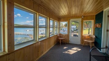 Casa família, 2 quartos, vista para o lago, ao lado do lago | Vista para o lago