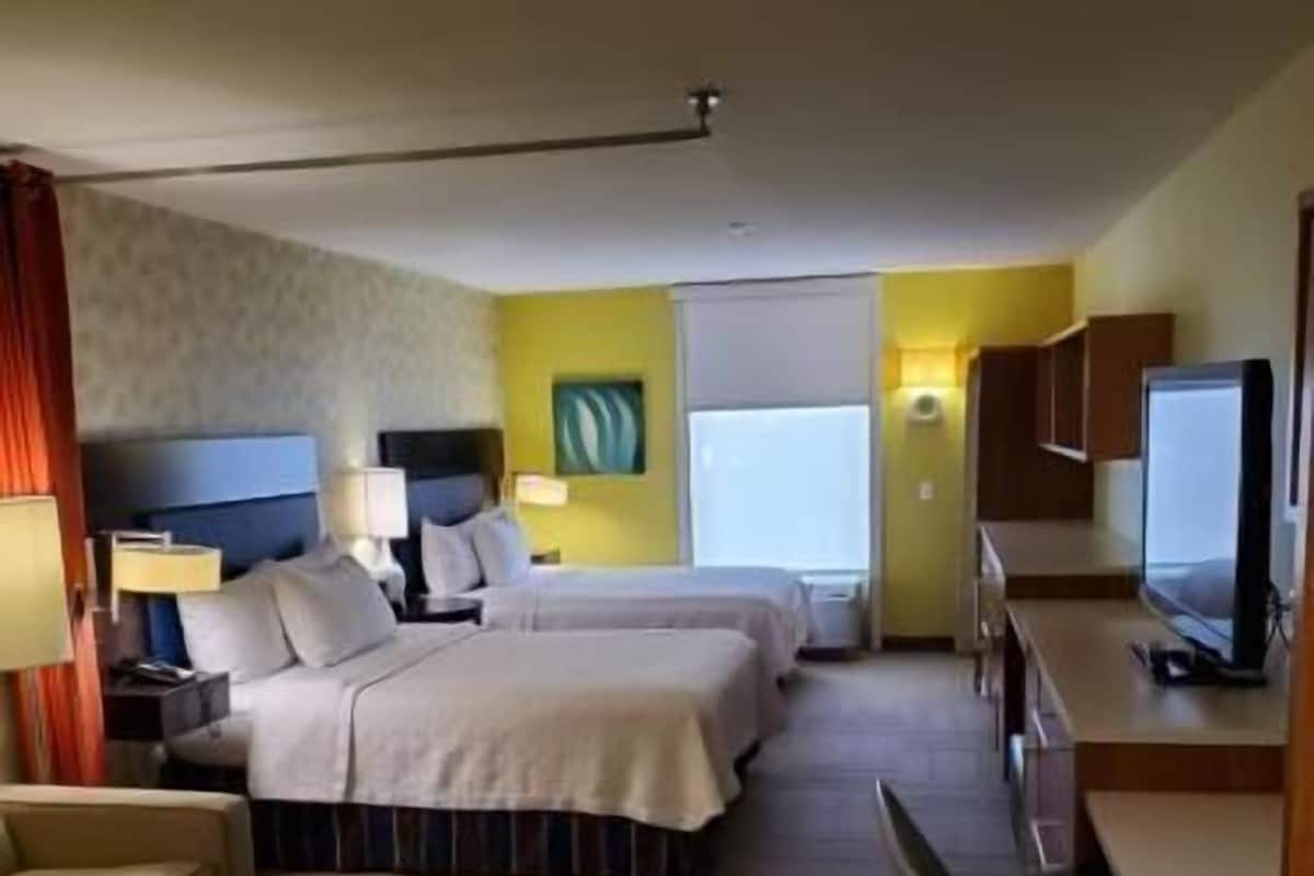 Cofre no quarto, berços/camas para crianças grátis, Wi-fi grátis