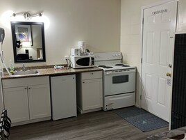 Quarto Standard, 2 camas queen-size, não fumadores | Wi-fi grátis, roupa de cama fornecida 