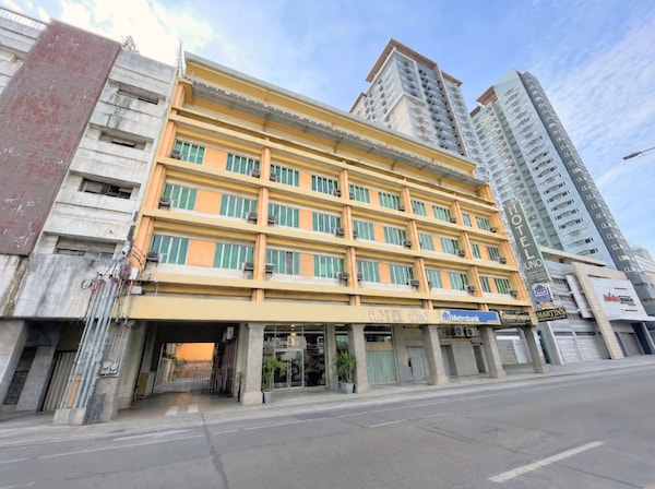 Hotel Uno Davao City - Davao City