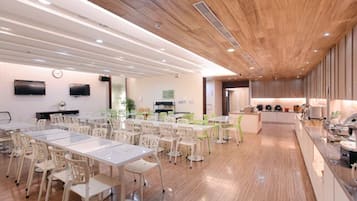 Café da manhã com buffet todos os dias (TWD 300 por pessoa)