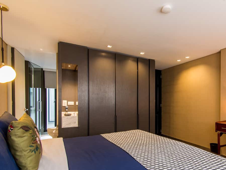 Suíte júnior | Roupas de cama premium, camas Tempur-Pedic, cofres nos quartos