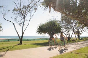 Perto da praia, toalhas de praia, snorkel 