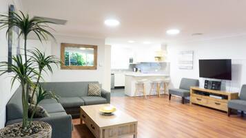 Casa luxo, 3 quartos | 2 quartos, Wi-Fi de cortesia, roupa de cama