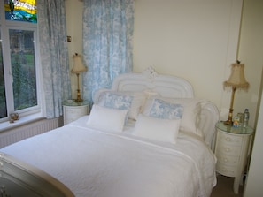 Quarto Duplo, casa de banho anexa (Cressey )