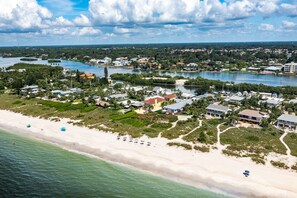 Book Casey Key Resorts - Beachfront in Casey Key | Hotels.com