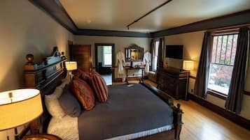 Quarto Duplo Romântico, casa de banho anexa (Room 1) | 1 quarto, roupa de alta qualidade, camas de colchão pillowtop