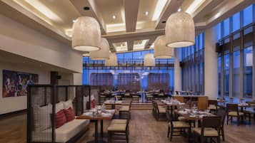 2 restaurantes, culinária mediterrânea