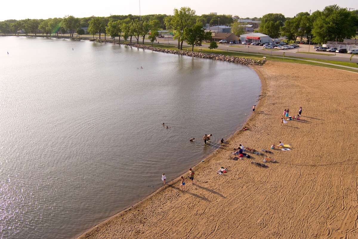 King's Pointe Waterpark Resort Reviews, Deals & Photos 2023 - Expedia