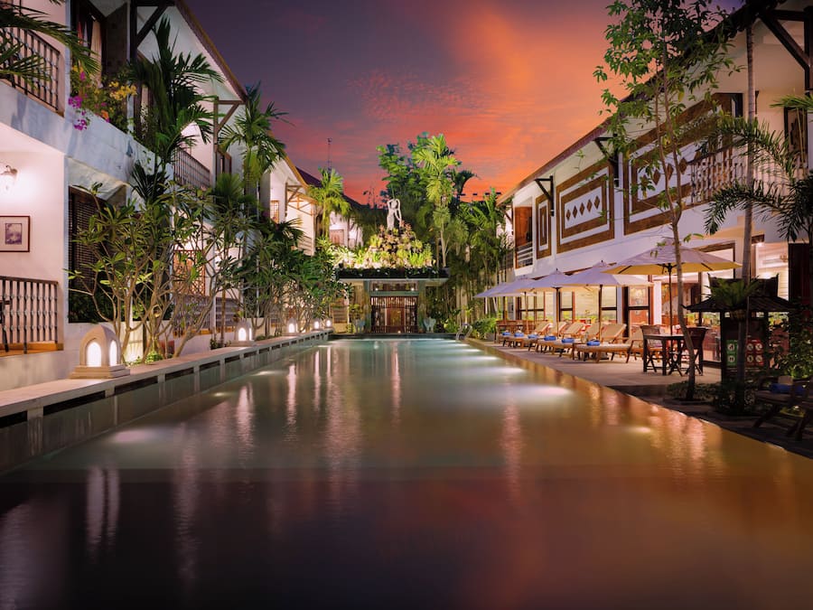 2 piscinas exteriores, da(s) 6:00 à(s) 21:00, toldos gratuitos