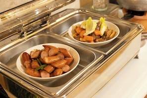 Pequeno-almoço tipo buffet diário incluído