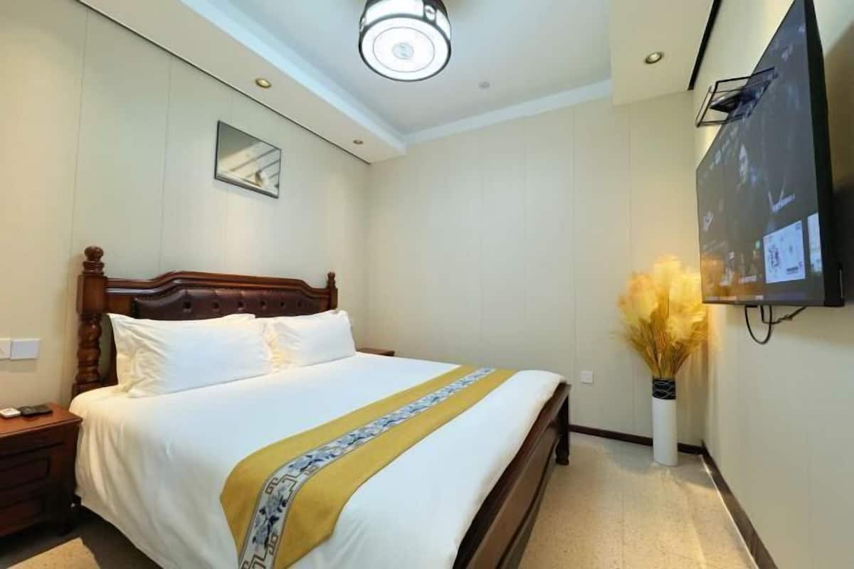 1 quarto, roupa de alta qualidade, edredões de penas