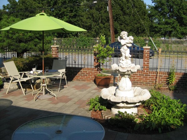 Book Jones Beach Hotel in Wantagh | Hotels.com