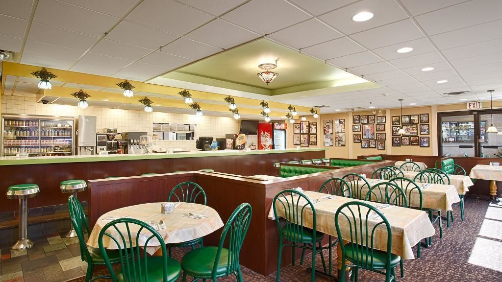 West Gate Inn Nyack Reviews, Deals & Photos 2024 - Expedia