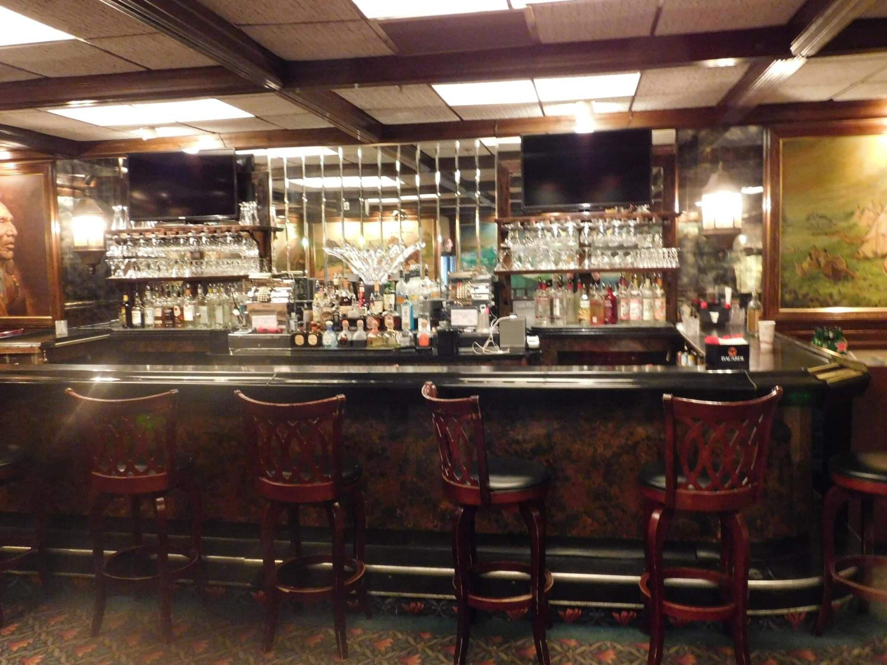 West Gate Inn Nyack Reviews, Deals & Photos 2024 - Expedia