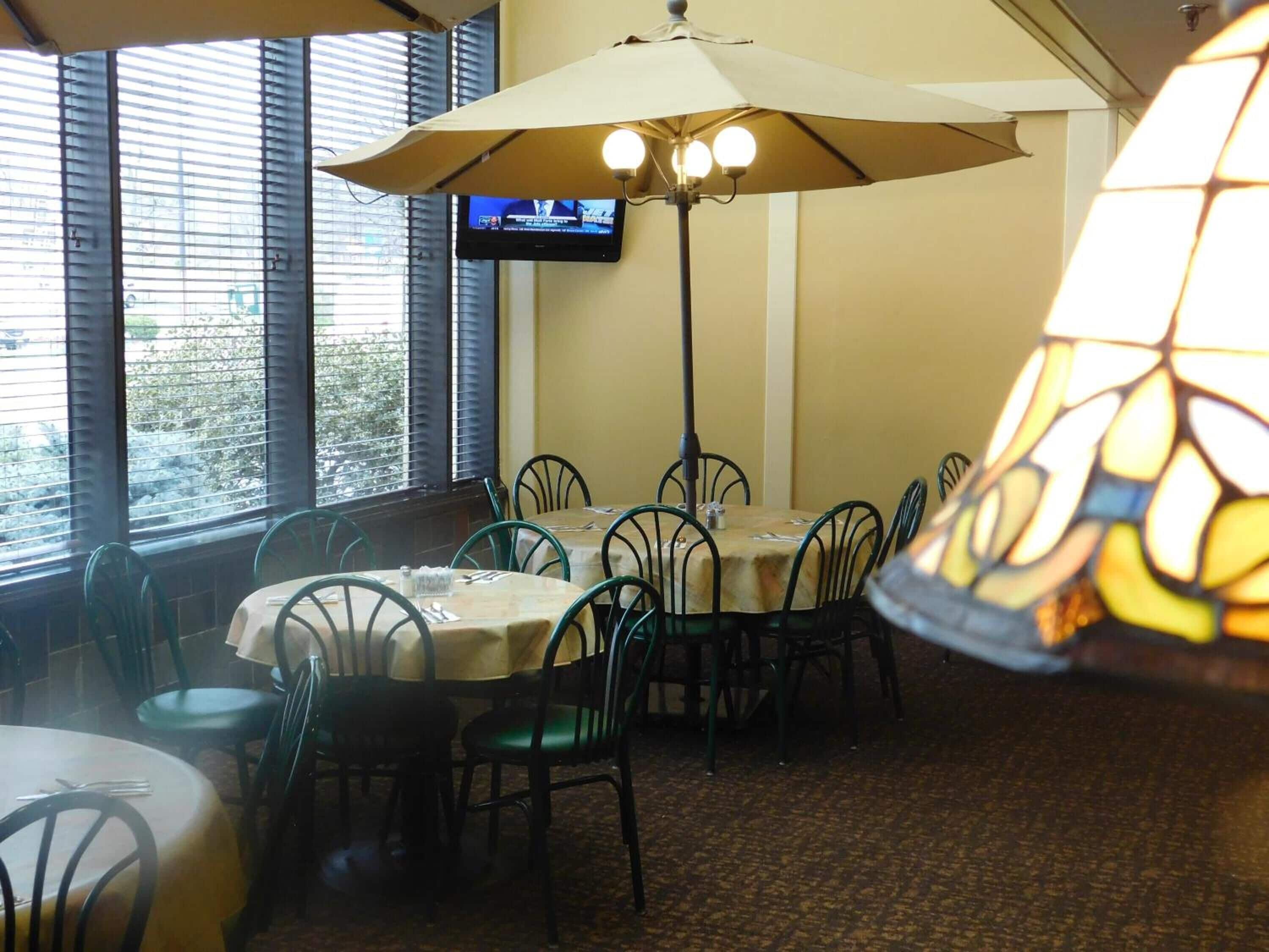 West Gate Inn Nyack Reviews, Deals & Photos 2024 - Expedia