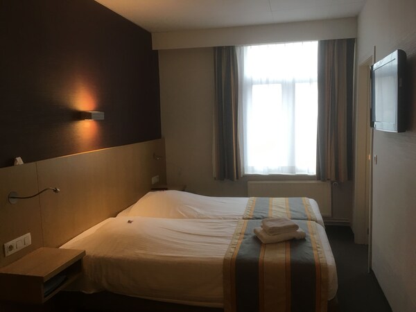 Hotel Du Commerce - Bruges