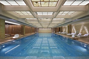 Piscina interior 