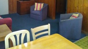 Suite Standard, 2 quartos, cozinha | Sala de estar
