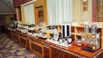 Pequeno-almoço tipo buffet diário incluído