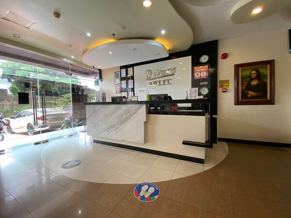 Devera Hotel - Angeles