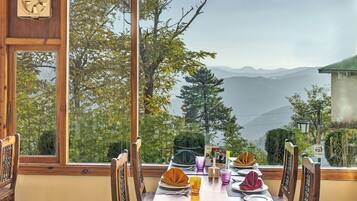 2 restaurantes, culinária asiática