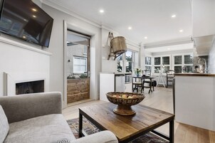 Casa de Campo (Norfolk) | Sala de estar | TV de ecrã plano, leitor de DVD 