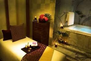 Sala(s) para tratamentos a casais, sauna, banho turco 