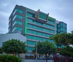Fachada do alojamento (tarde/noite)