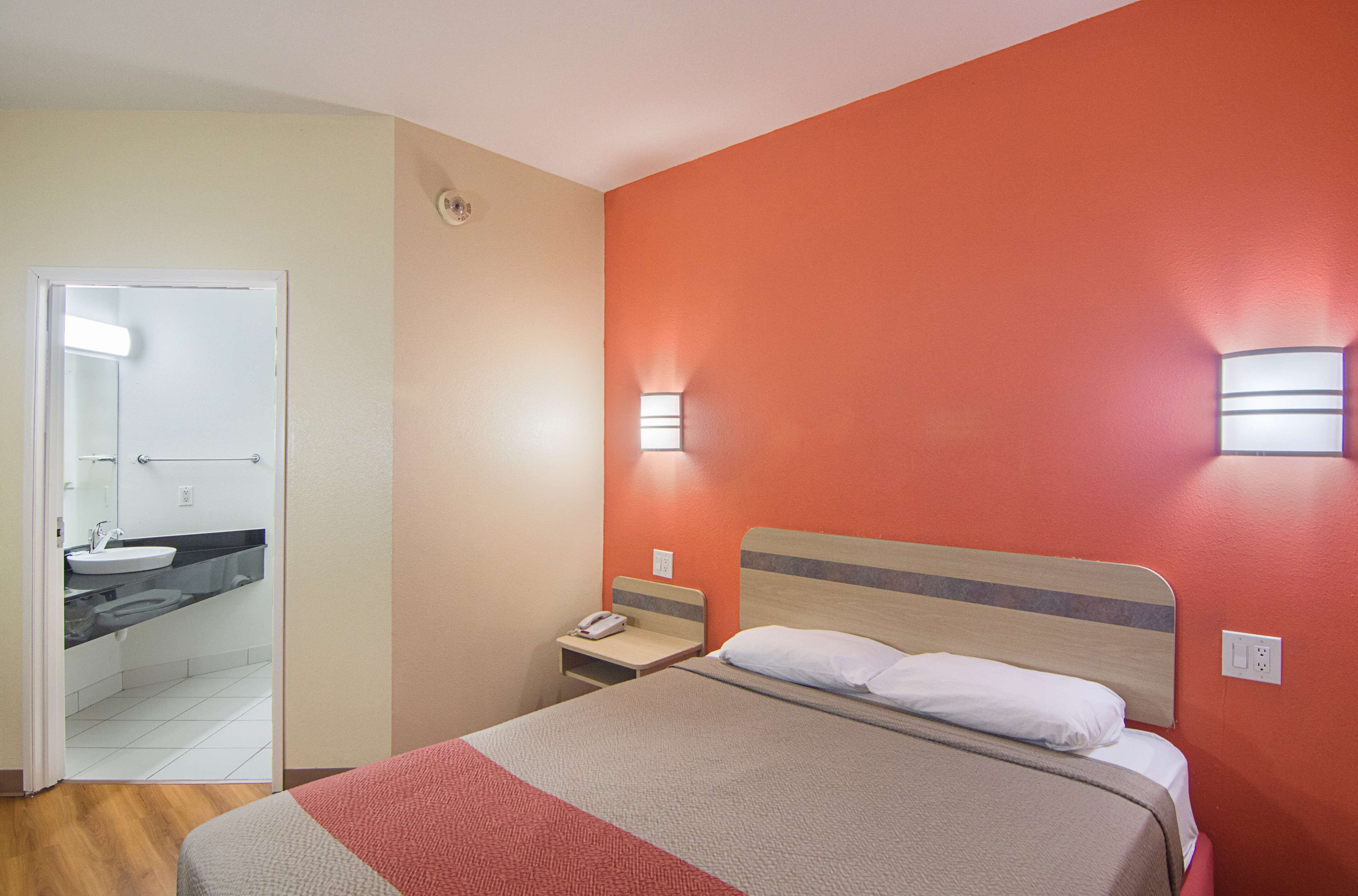 Wi-fi grátis, roupa de cama fornecida 