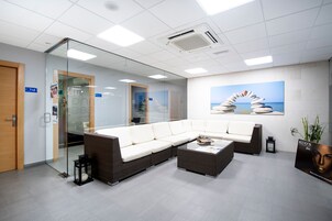 Sauna seca, banheira de hidromassagem, sauna a vapor