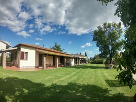 Quarto Duplo, vista para o jardim | Terraço/pátio interior