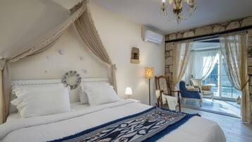 Suíte família, 1 quarto, lareira, no jardim | Roupas de cama de algodão egípcio, roupas de cama premium