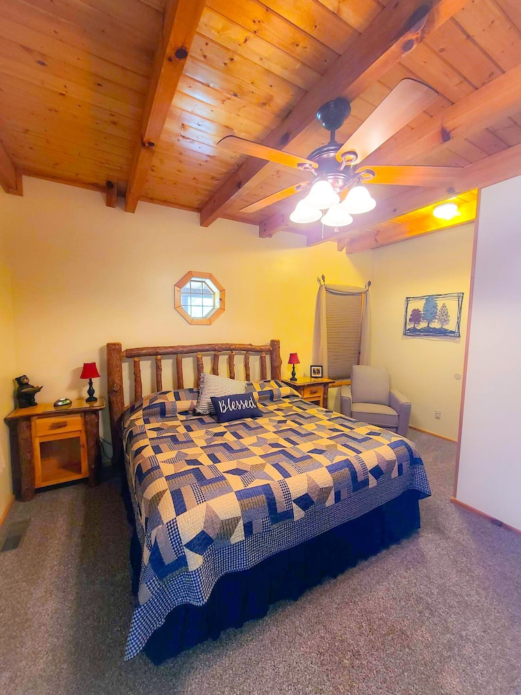 Gorgeous Cabin With Amazing Views Of The Smokies - White Pine, TN