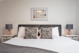 Apartamento clássico | 2 quartos, individualmente decorados, individualmente mobiliados