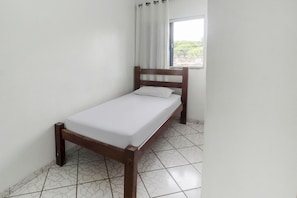 Quarto Individual | Wi-fi grátis, roupa de cama fornecida 