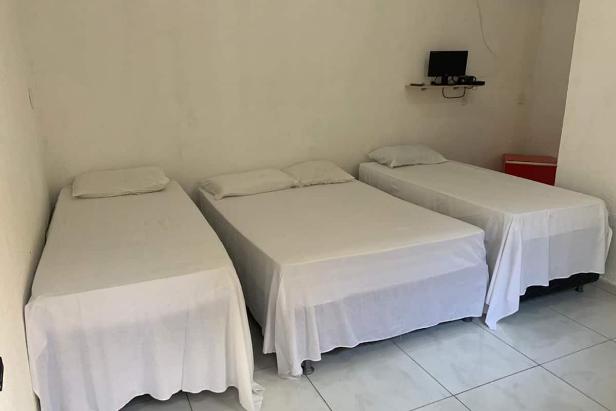 Quarto Quádruplo | Wi-fi grátis, roupa de cama fornecida