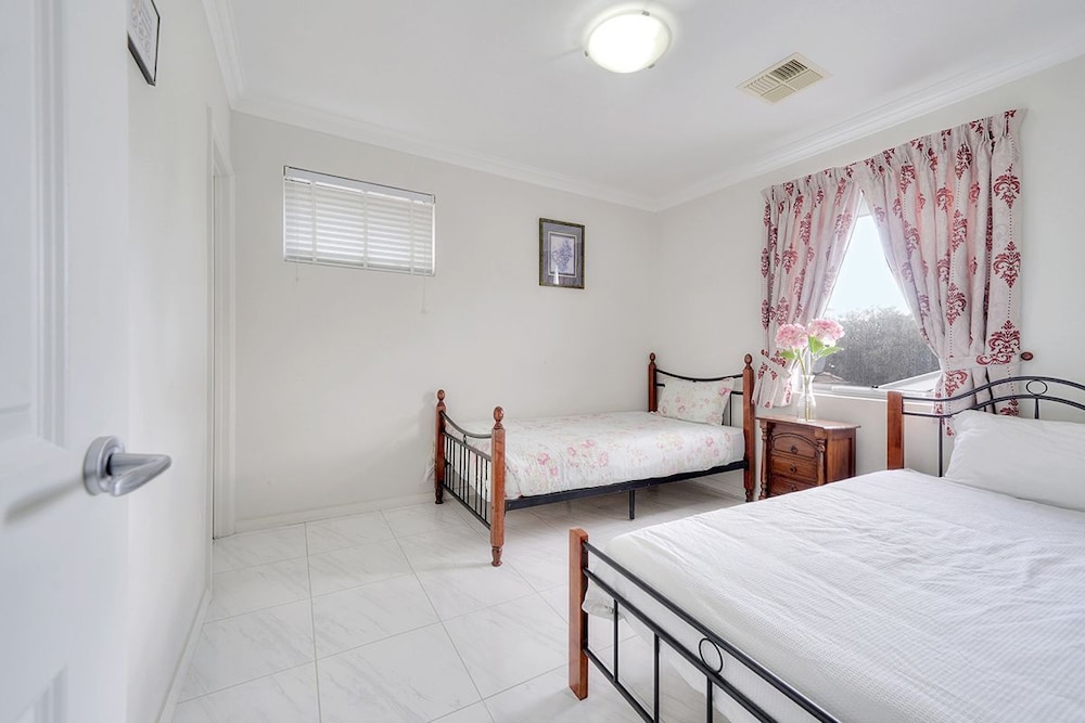 Brand New Home On Perth Doorstep - Perth