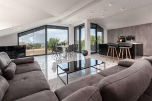 Apartamento (A2) | Sala