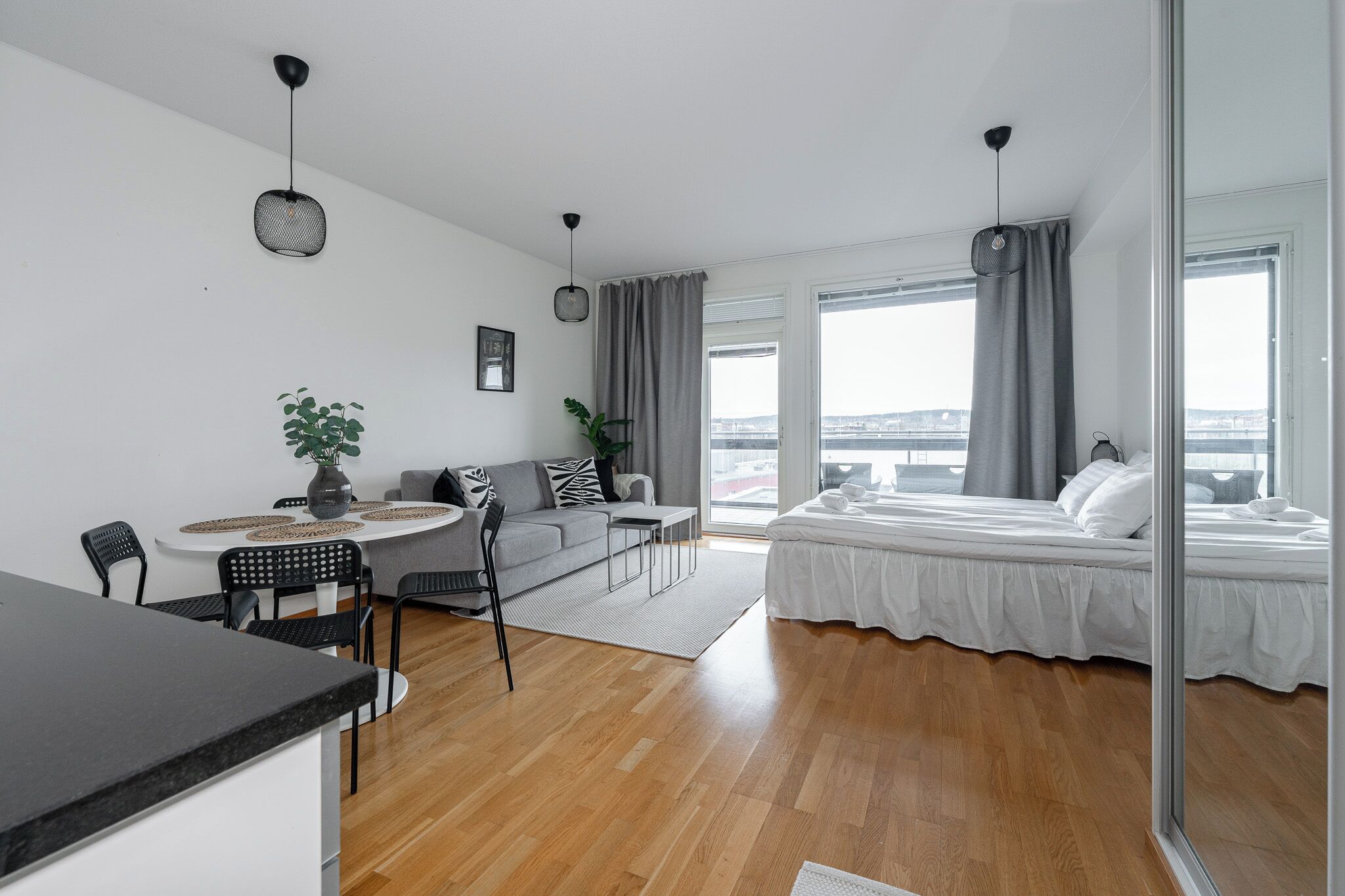 Estúdio Exclusivo | Com decoração personalizada, com mobília individualizada 