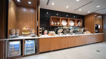 Pequeno-almoço tipo buffet incluído