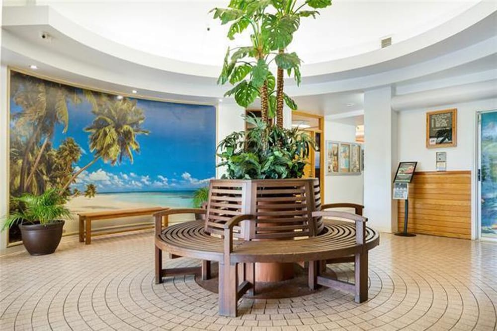 Relaxing Ocean View Boutique Condo - 20th Fl - Turtle Cove